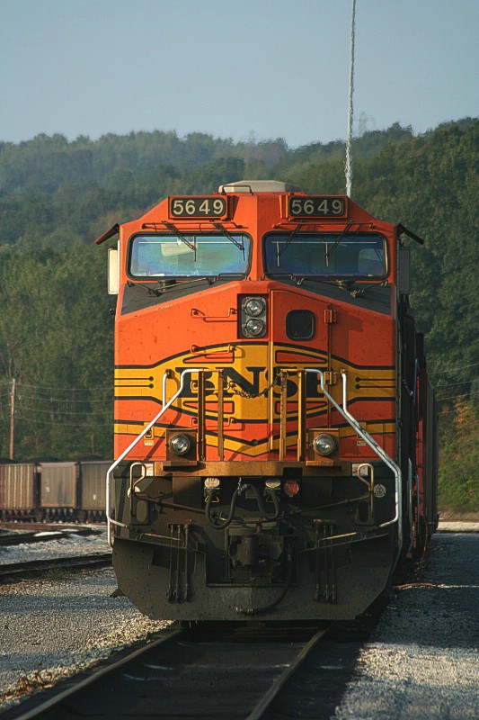 BNSF 5649